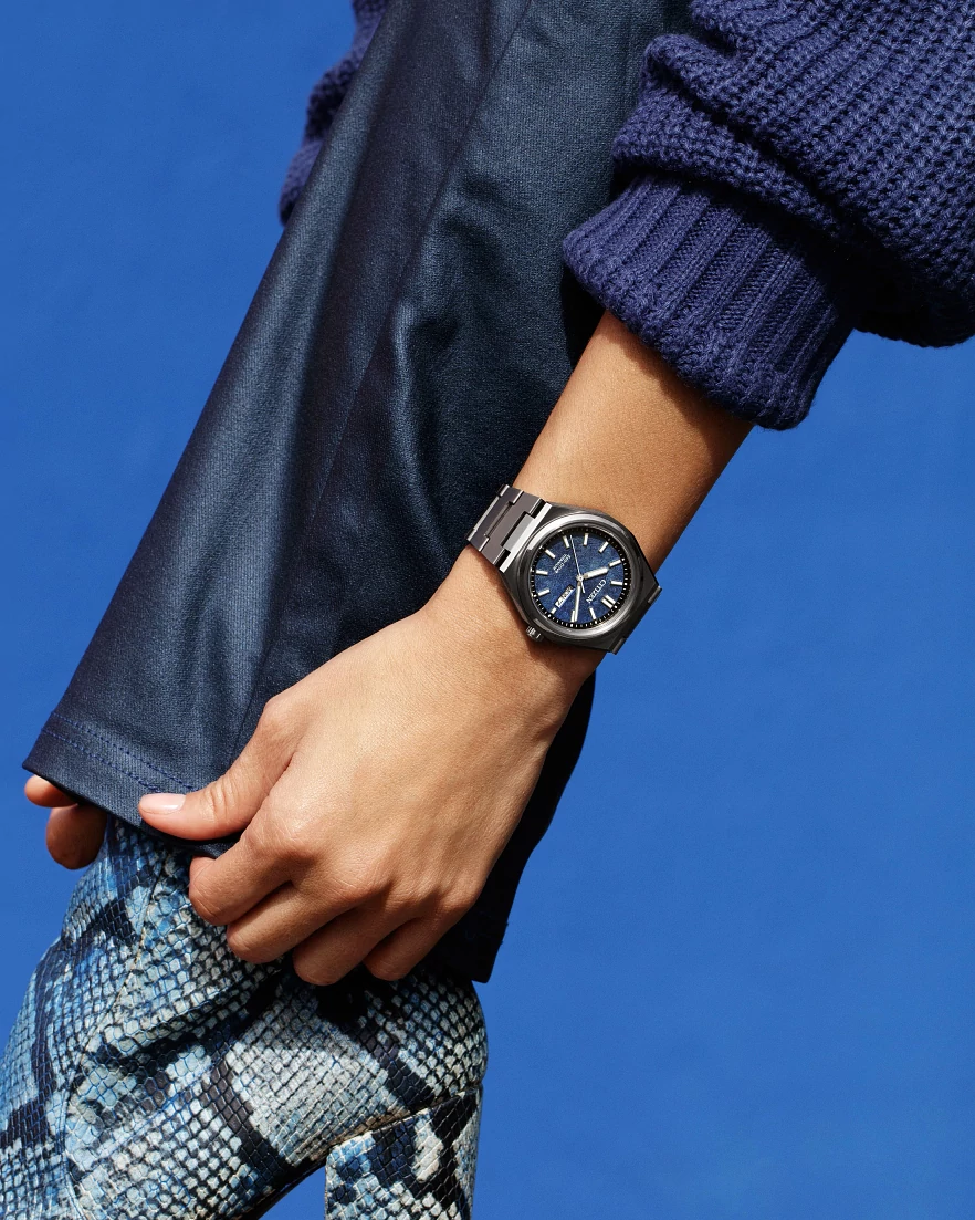Zenshin Three-hand Blue Dial Super Titanium Bracelet AW0130-85L | CITIZEN