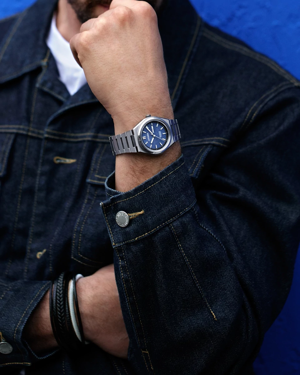 Zenshin Three-hand Blue Dial Super Titanium Bracelet AW0130-85L | CITIZEN